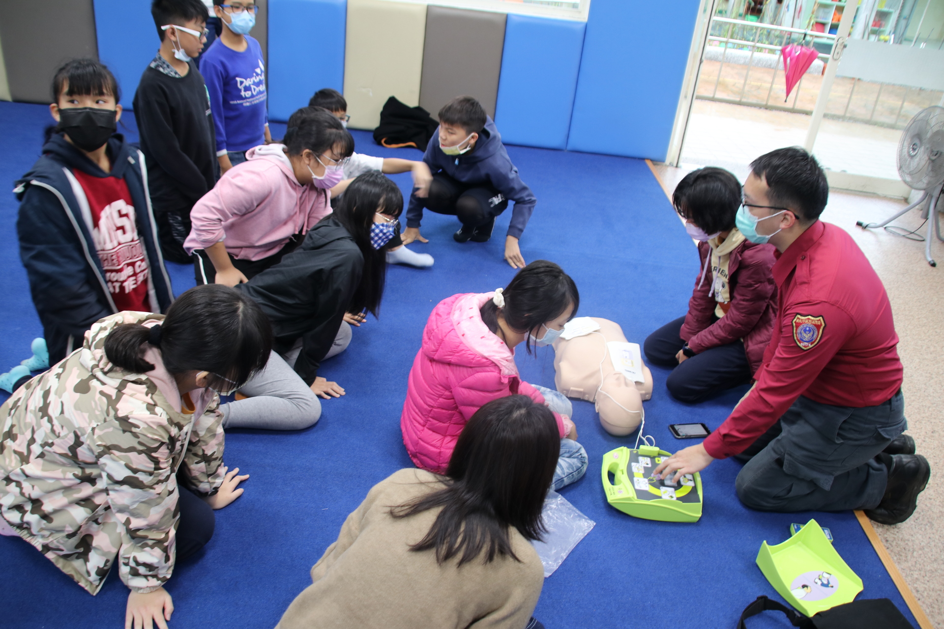 111/3/28家庭緊急救護CPR+AED訓練